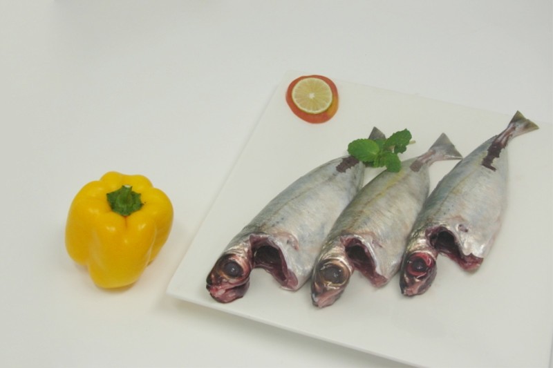 Indian Scad / Vatta Kanni / Thiriyan - Whole Cleaned : Buy online ...