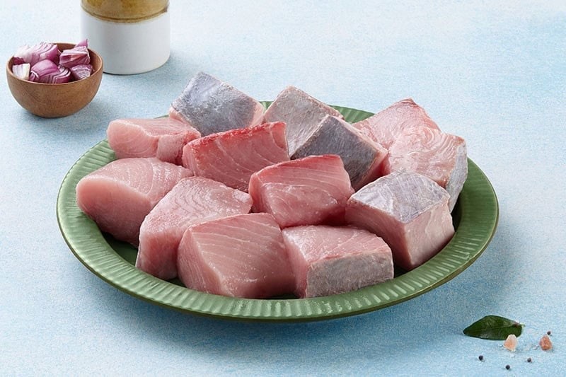 Queen Fish / Leather Skin Fish - Curry Cut (480g to 500g Pack) : Buy ...