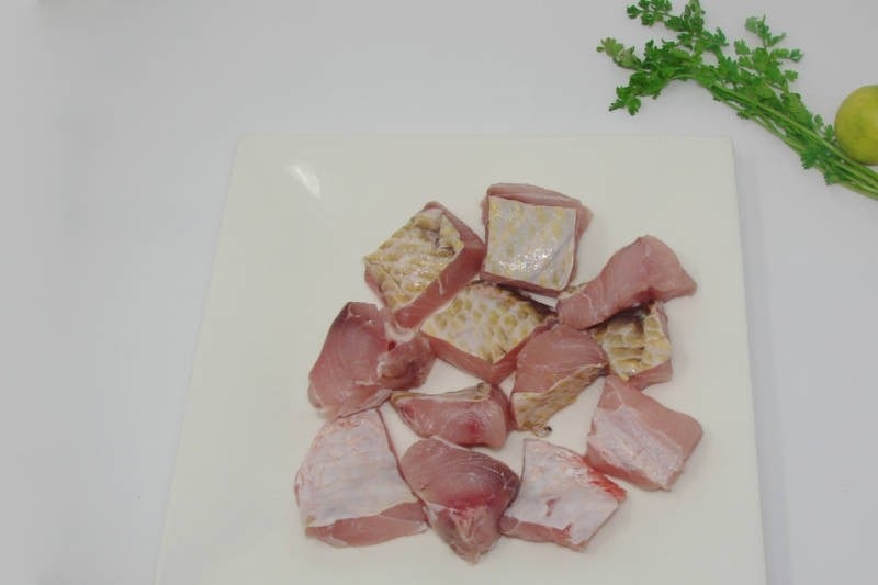 Freshwater Red Snapper / Chempalli - Curry Cut (May include head pieces ...
