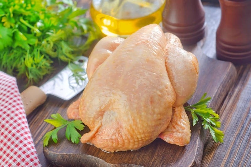 Premium Naturally Reared Slow Growth Chicken Sasso breed (With Skin ...