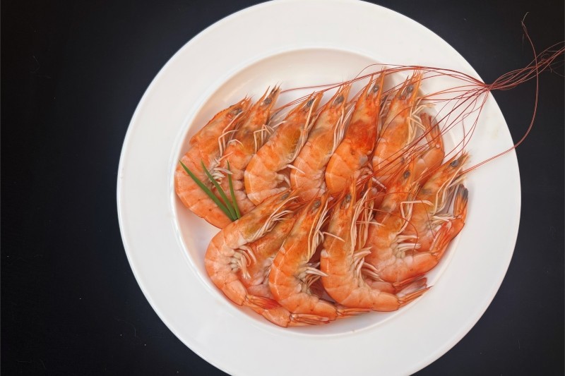 Scarlet Prawns - Whole (230g to 250g Pack) : Buy online | freshtohome.com