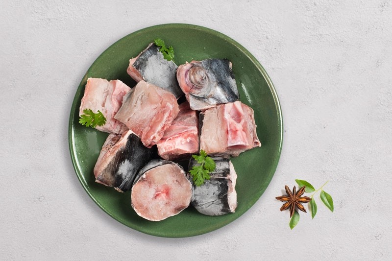 Freshly Frozen Seer Fish / Surmai / Vanjaram / Anjal - Head & Tail ...