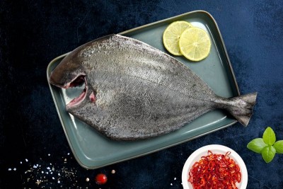 Black Pomfret / Karutha Avoli / Halwa Fish / ಮಾಂಜಿ (300g to 700g ...
