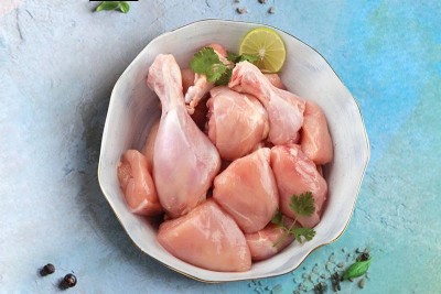 Premium Chicken - 1 Full Chicken Curry Cut (Skinless) : Buy online ...
