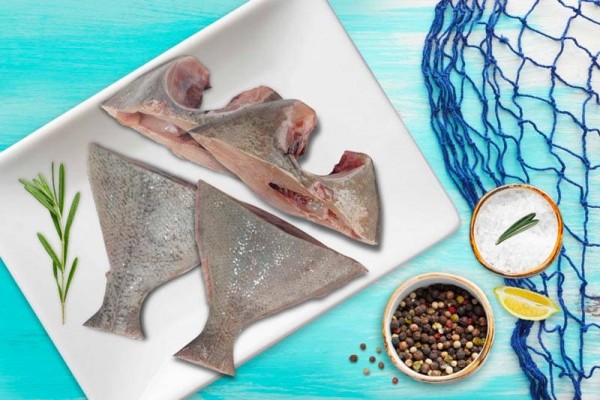 Black Pomfret / Karutha Avoli / Halwa Fish / ಮಾಂಜಿ - Head & Tail Curry ...