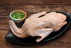 Vigova Duck (Vietnam Variety White Peking Duck, With Skin) : Buy online ...