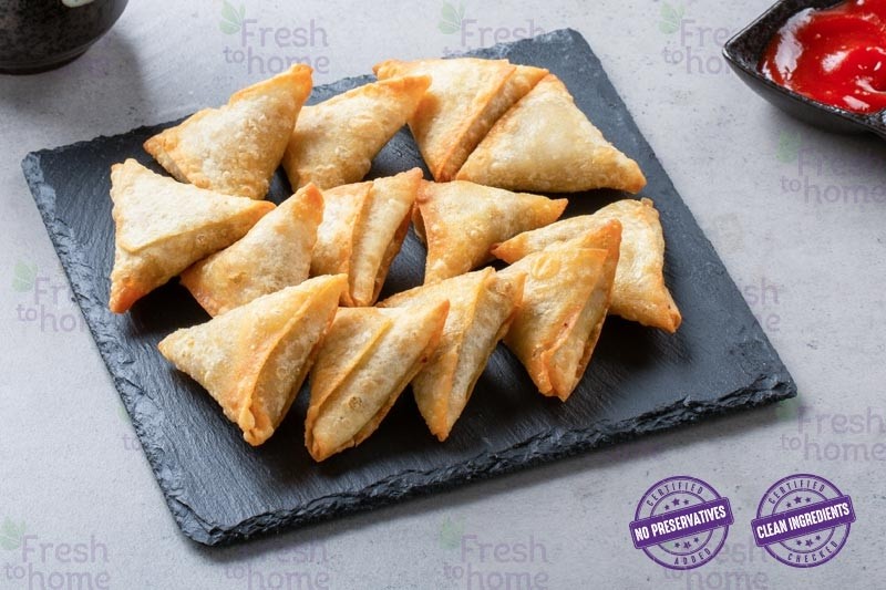 Chicken Samosas - Pack of 6 : Buy online | freshtohome.com